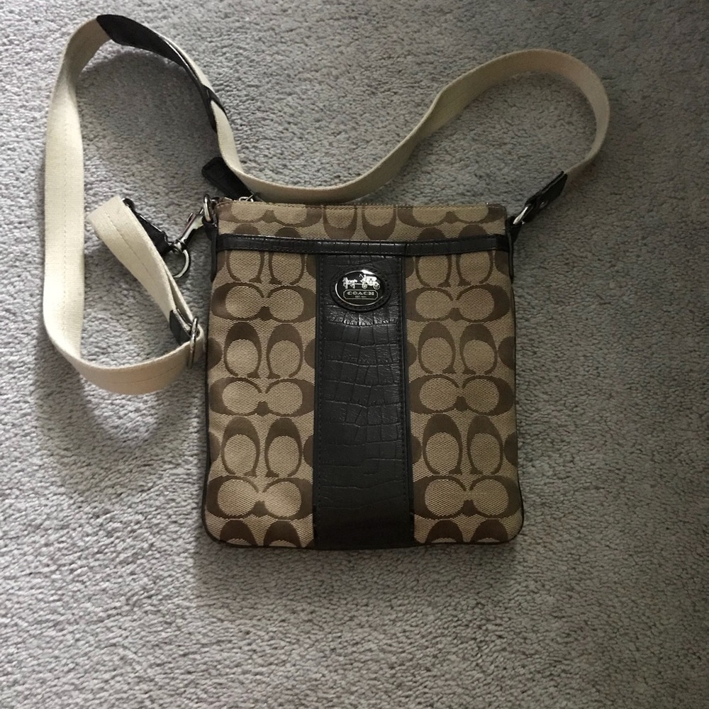 Coach Cross Body - Gem